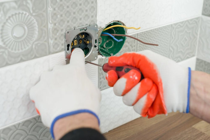 10 Types Of Electrical Outlets In Your Home: A Guide For Homeowners ...