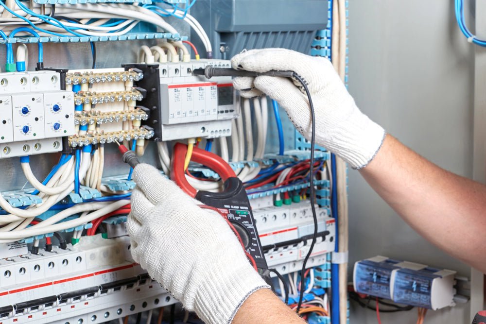 A Step-By-Step Guide To Circuit Breaker Installation – Sonic Electric